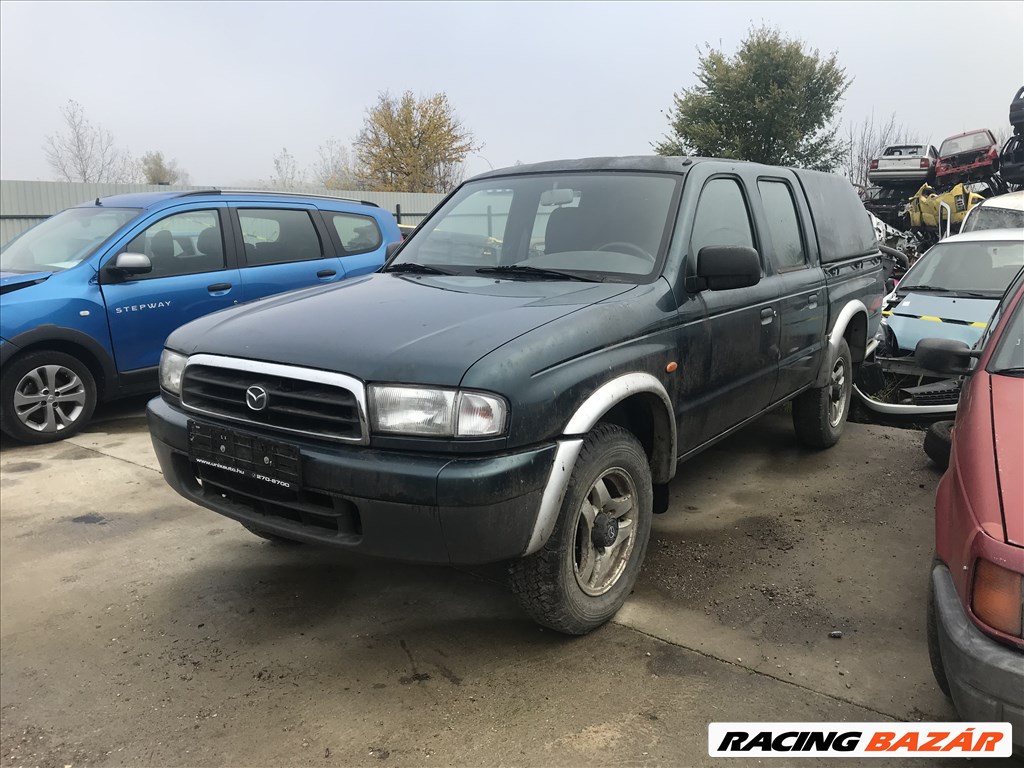Ford Ranger Mazda B2500 bontás motor váltó lámpa díszrács sárvédő ...