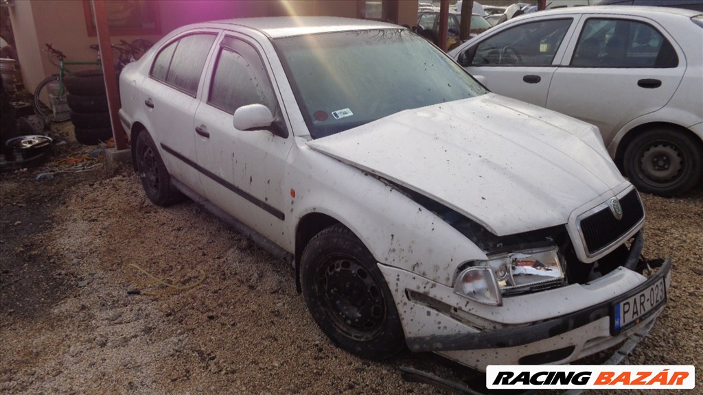 Skoda Octavia (1st gen) 1.6 GLX gyujtáskapcsoló | Racingbazar.hu