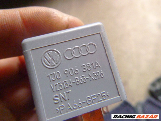 Volkswagen Transporter T4 ,,109-ES RELÉ 1J0 906 381 A 1j0906381a ...