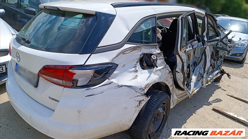 Opel Astra K Sport Tourer 1.4 Turbo B14XFT bontott alkatrészei ...