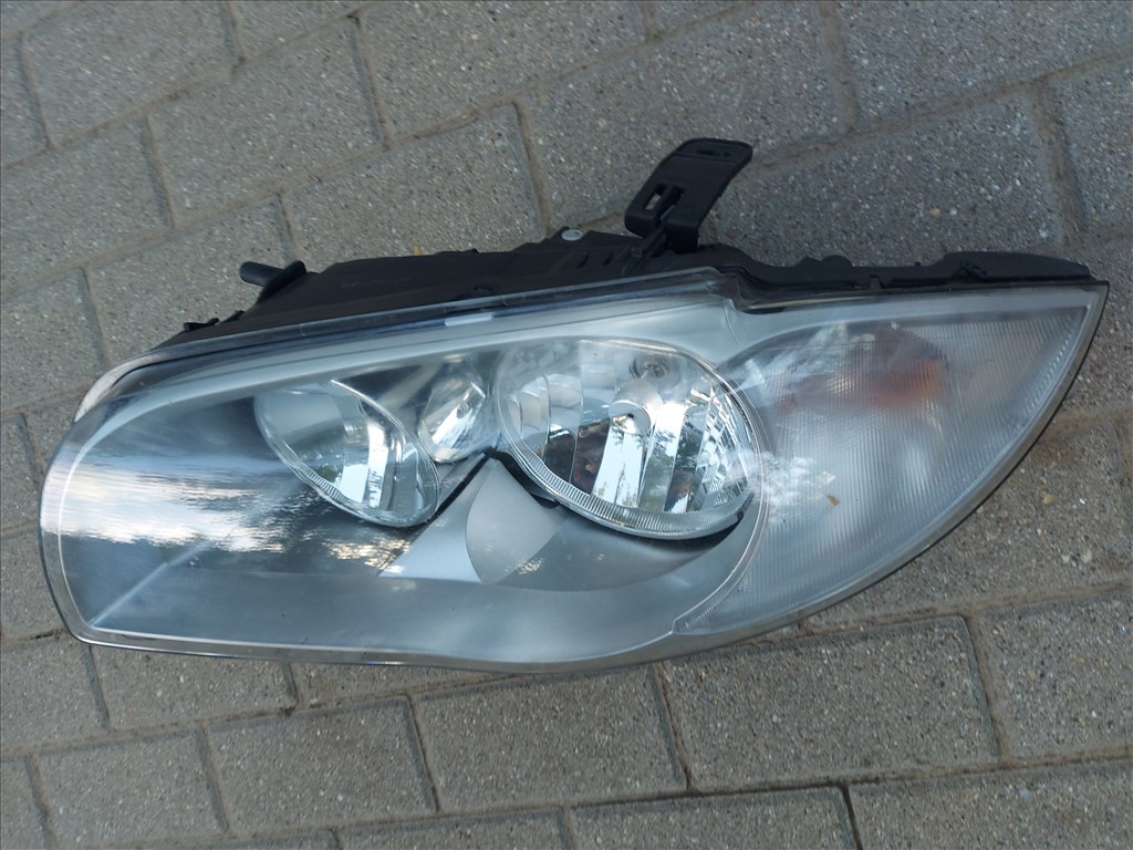BMW 1-es sorozat E81, E82, E87, E88 bal első fényszóró. DEPO ...