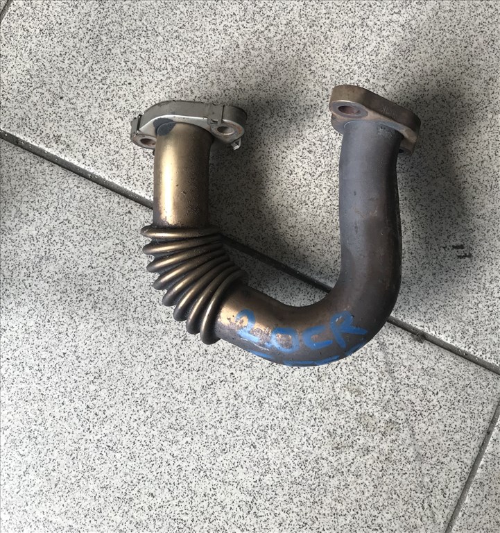 Volkswagen Passat B7 2,0 CR -- EGR cső 03p131521b | Racingbazar.hu