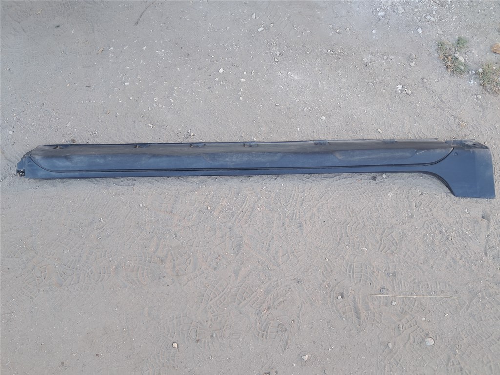 Dacia Duster II Jobb küszöb burkolat 764260493r | Racingbazar.hu