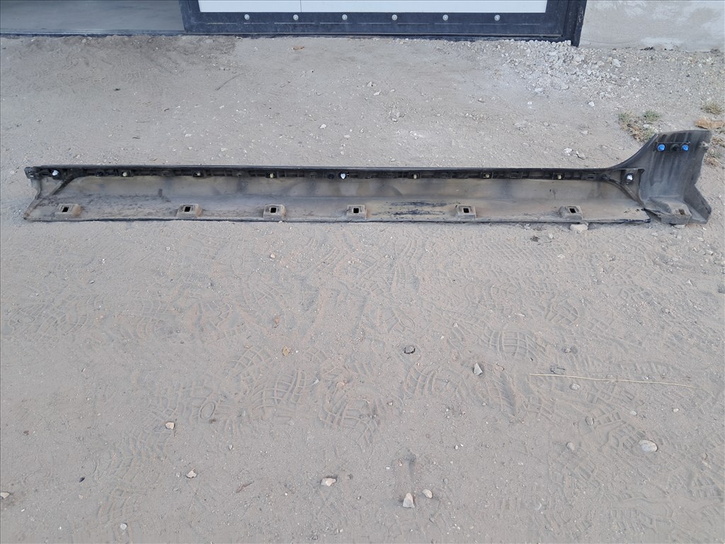 Dacia Duster II Jobb küszöb burkolat 764260493r | Racingbazar.hu