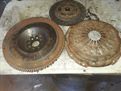 Nissan Navara egytömegű lendkerék hirdetések | Racing Bazár