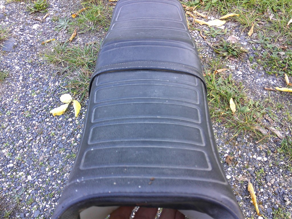 KTM PL 40 KISMOTORRA GYÁRI BŐRÜLÉS HÁTSÓLÁMPÁVAL MEGKÍMÉLTEN ELADÓ ...