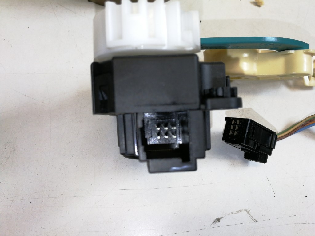 Renault Scenic jobb fûtés állító motor N105212V | Racingbazar.hu