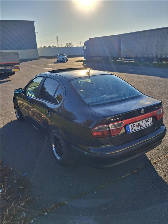Eladó Seat Toledo 2.3 V5 (2324 cm³, 150 PS) | Racingbazar.hu