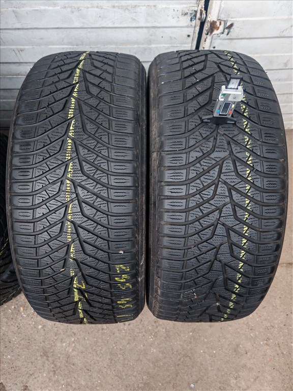 245/4519" újszerű Yokohama téli gumi gumi | Racingbazar.hu