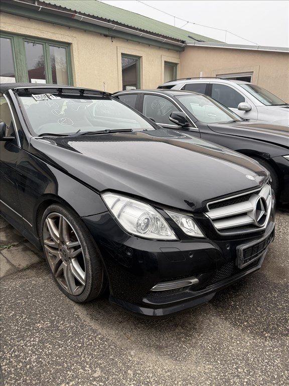 Mercedes E-osztály W207 komplett eleje | Racingbazar.hu