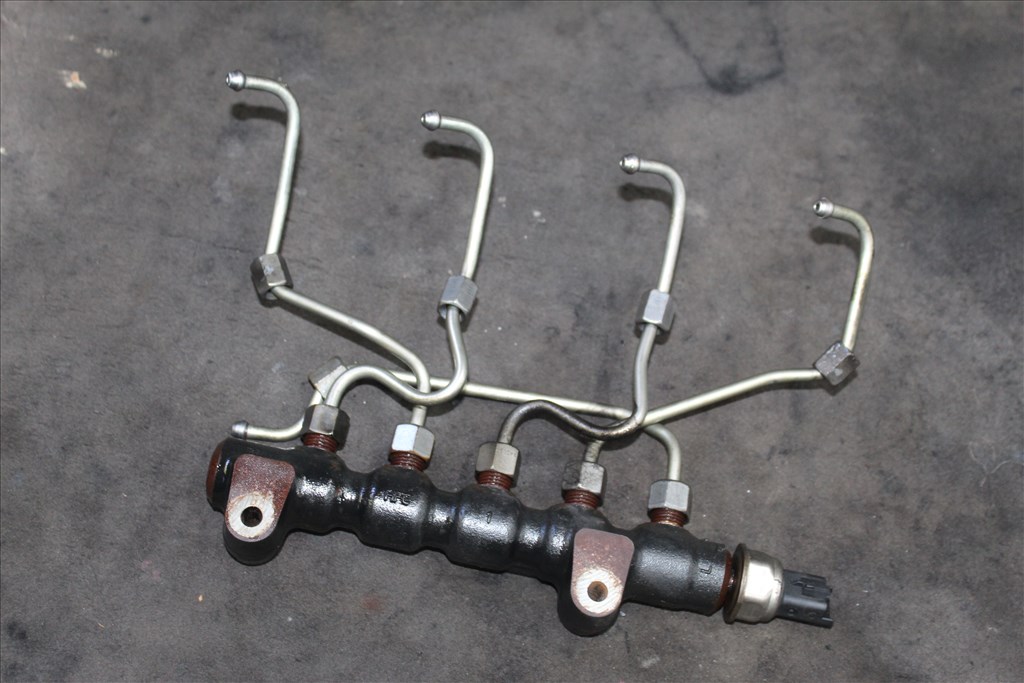 Ford Fiesta Mk6 1.4 közösnyomócső (üzemanyagcsövek nélkül) 9654592680 ...