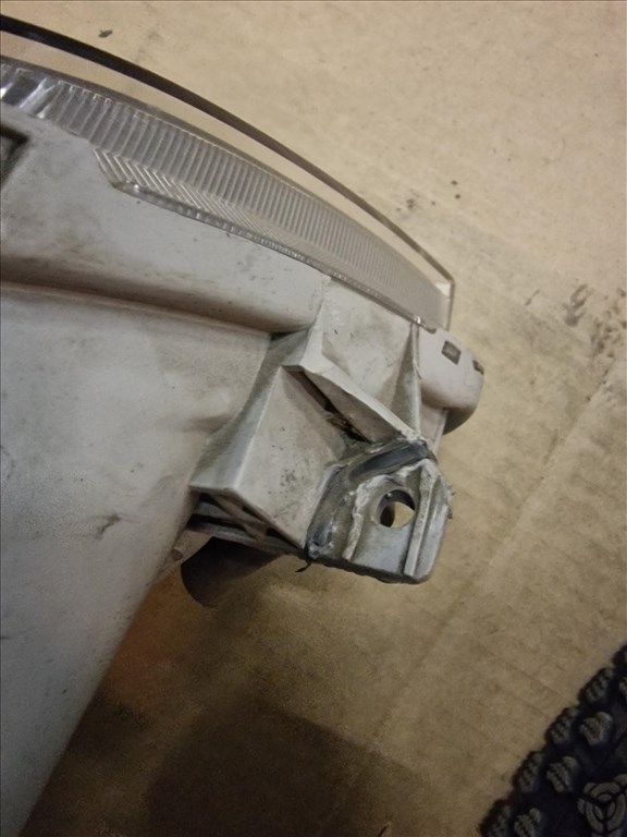 Daewoo Kalos Bal fényszóró lámpa e138427 | Racingbazar.hu