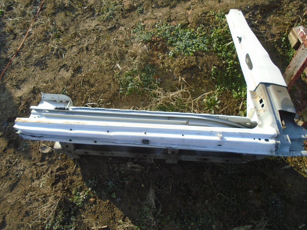 Ford Transit Mk8 küszöb | Racingbazar.hu