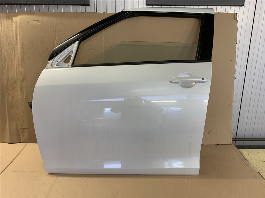 Suzuki Swift bal első ajtó | Racingbazar.hu