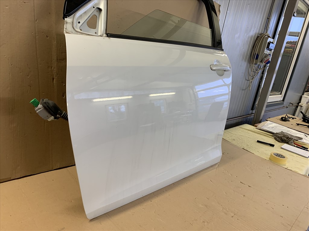 Suzuki Swift bal első ajtó | Racingbazar.hu