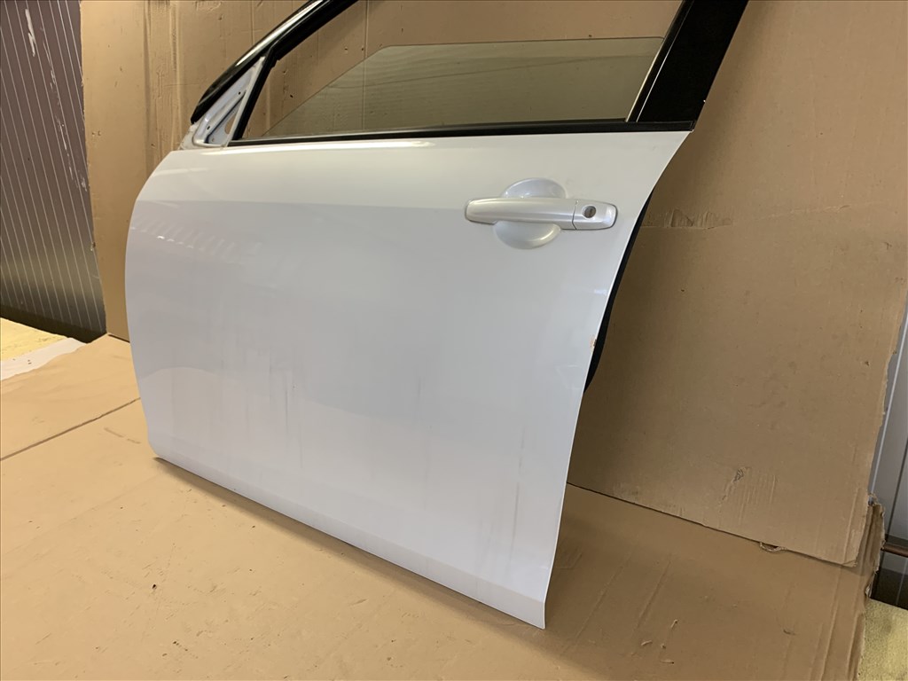 Suzuki Swift bal első ajtó | Racingbazar.hu