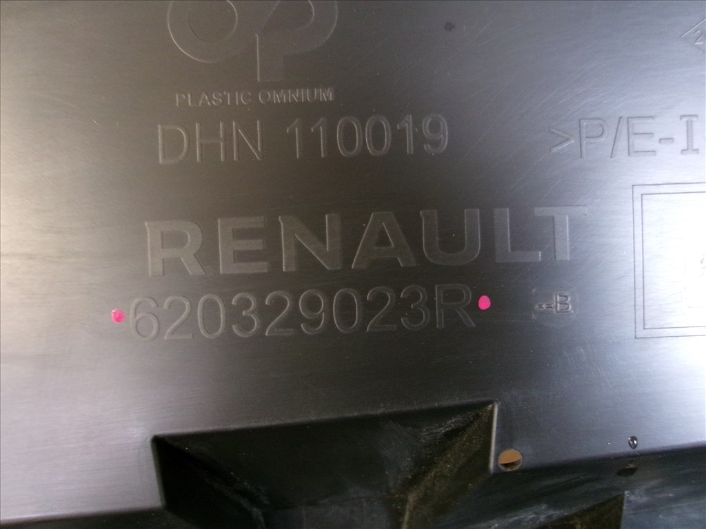 RENAULT RAFALE hűtő díszrács 2024- | Racingbazar.hu