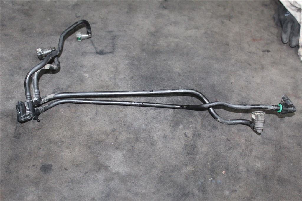 Ford Fiesta Mk6 1.4 üzemanyagcső | Racingbazar.hu