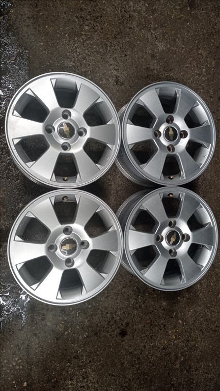 4x114.3 lyukosztású 6JJ 15" használt (gyári felni) alufelni ...