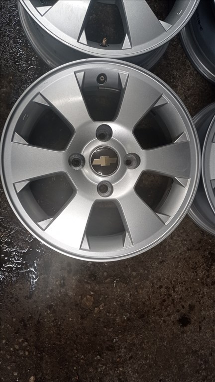 4x114.3 lyukosztású 6JJ 15" használt (gyári felni) alufelni ...