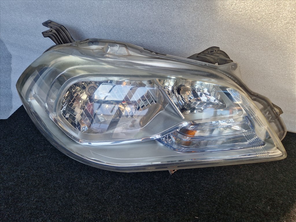 SUZUKI SX4 S-CROSS (JY) jobb első fényszóró | Racingbazar.hu