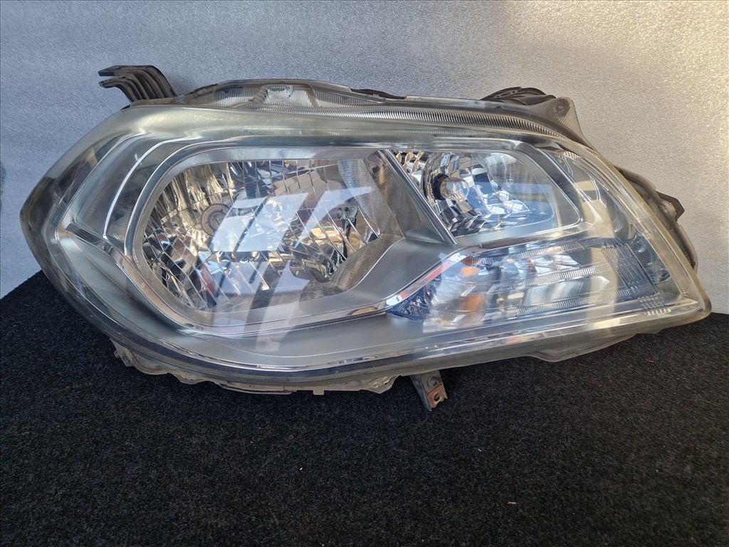 SUZUKI SX4 S-CROSS (JY) jobb első fényszóró | Racingbazar.hu