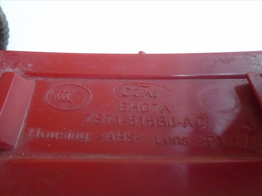 Ford Mondeo Mk4 prizma hátsó lökhárítóba 7s71515b0ac | Racingbazar.hu