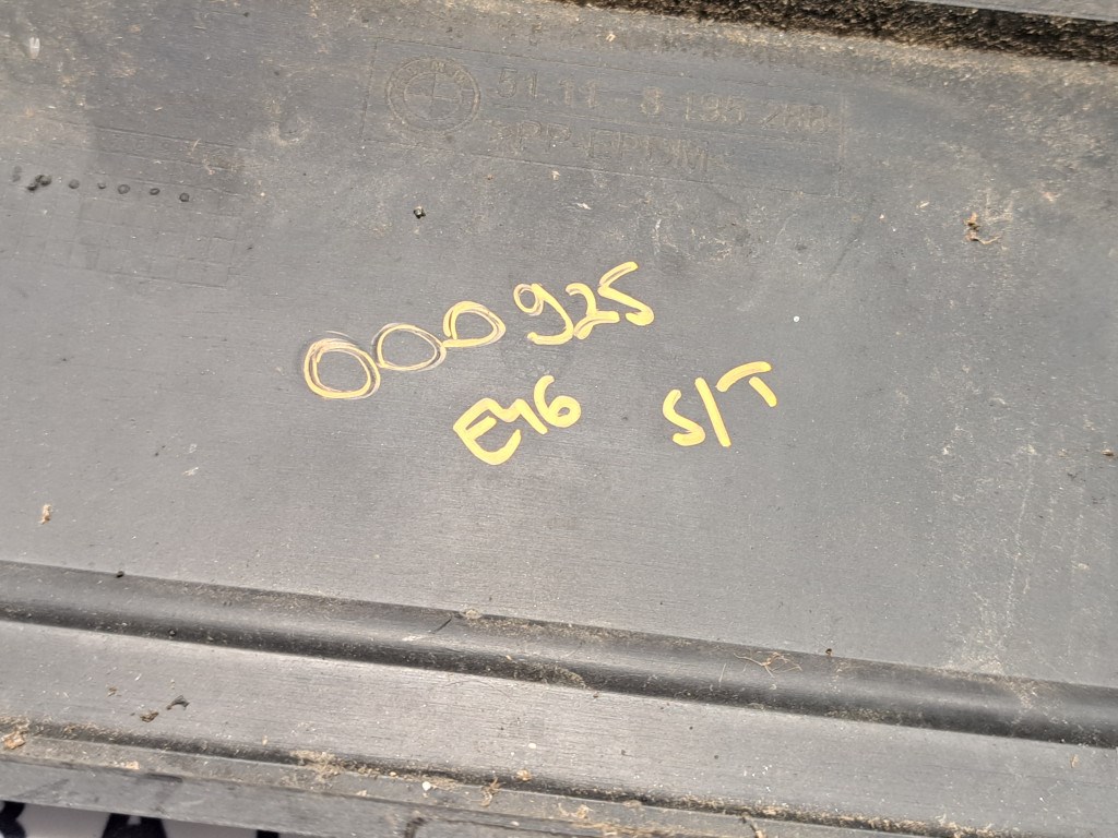 BMW E46 sedan touring elsõ lökhárító rendszám tartó díszléc mûanyag ...