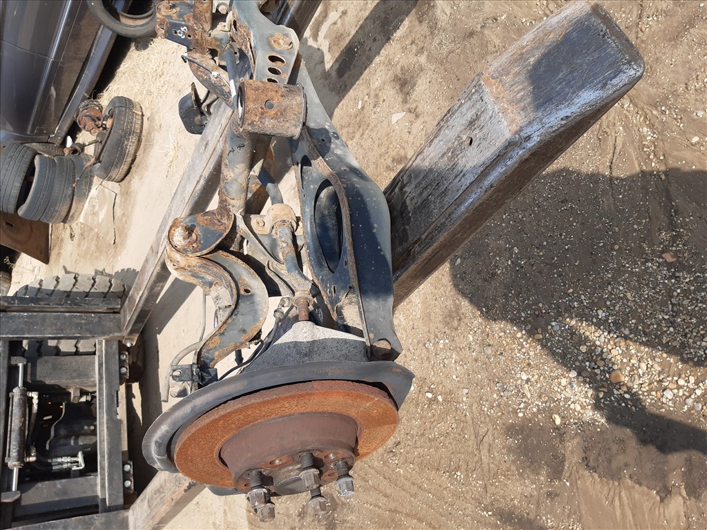 Volkswagen Passat B6 Hátsó Híd Tárcsafékes | Racingbazar.hu