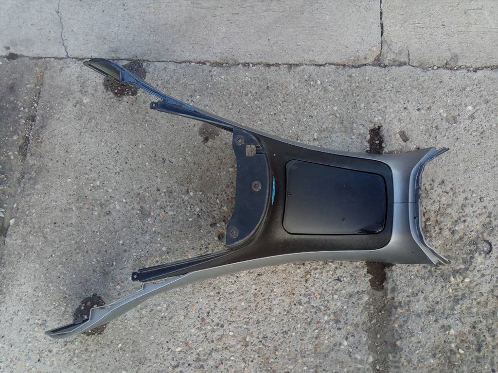 Piaggio MP3 gerincidom | Racingbazar.hu