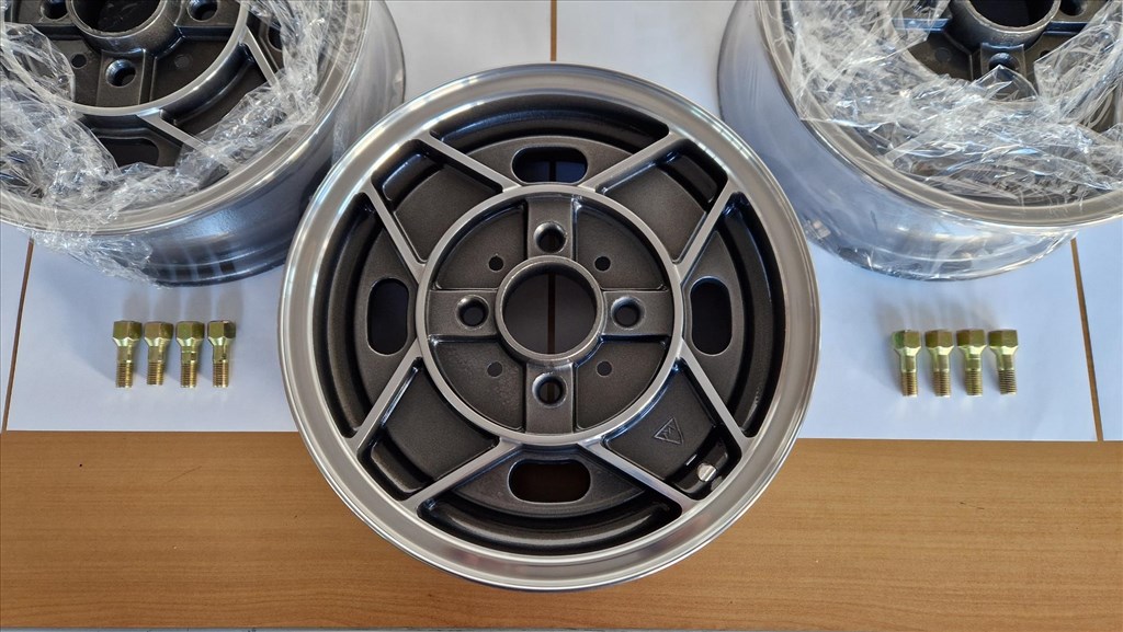 12" 4x98 alufelni szett: Fiat 126, 126p (1977-) / Fiat 850 / Zastava ...