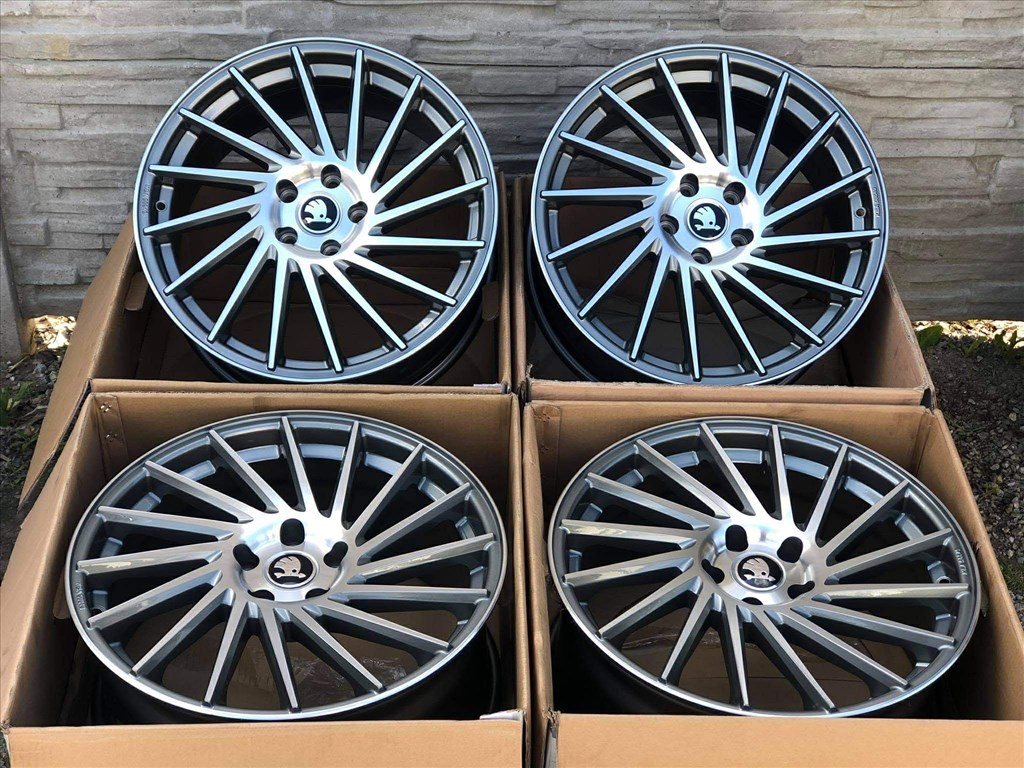 5x112 lyukosztású 8JJ 18" új Keskin KT17 PFP Audi Vw Skoda Seat ...