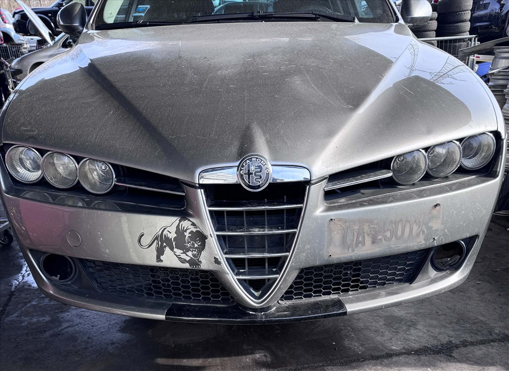 Alfa Romeo 159 lökhárító sárvédő lámpa motorháztető homlokfal ...